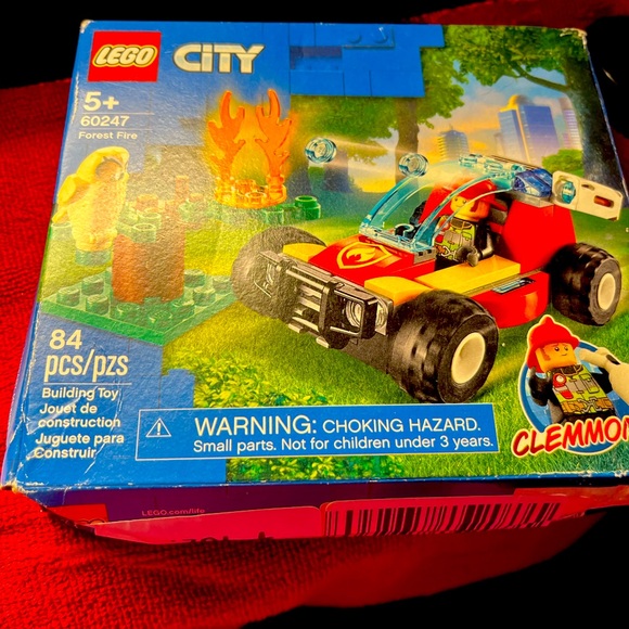 Lego | Toys | Lego City Forest Fire 6247 Firefighter Toy For Kids 84 ...
